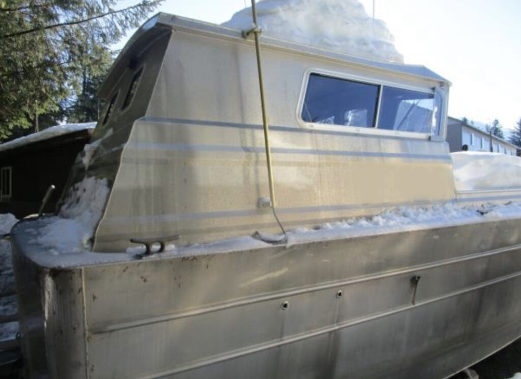 |32' Reutov Marine Twin Diesel Jet | Copper River Boats