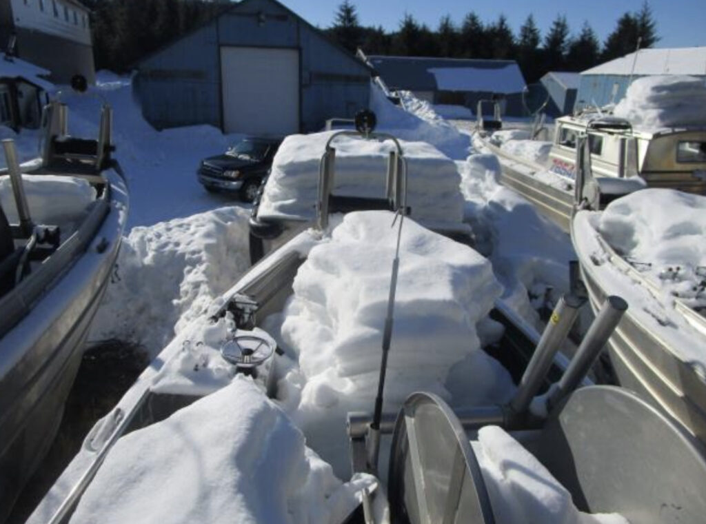 |32' Reutov Marine Twin Diesel Jet | Copper River Boats