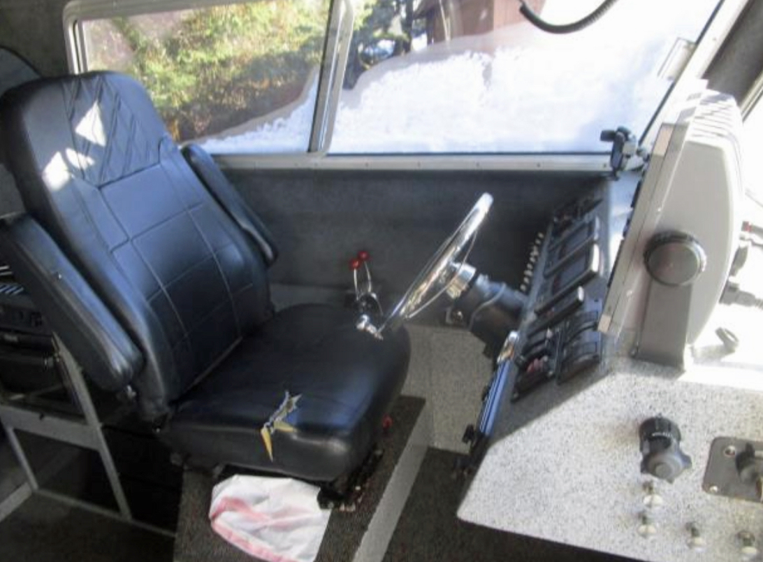 |32' Reutov Marine Twin Diesel Jet | Copper River Boats