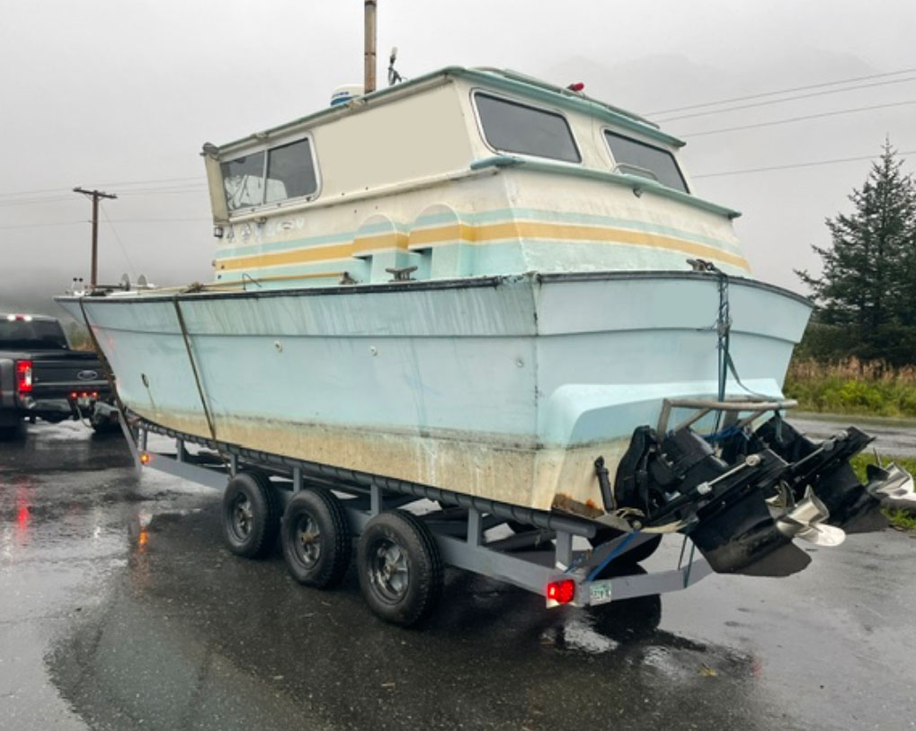 Bowpicker 0642 | 30' Petrzelka Bros Twin Diesel Outdrive | CRBP